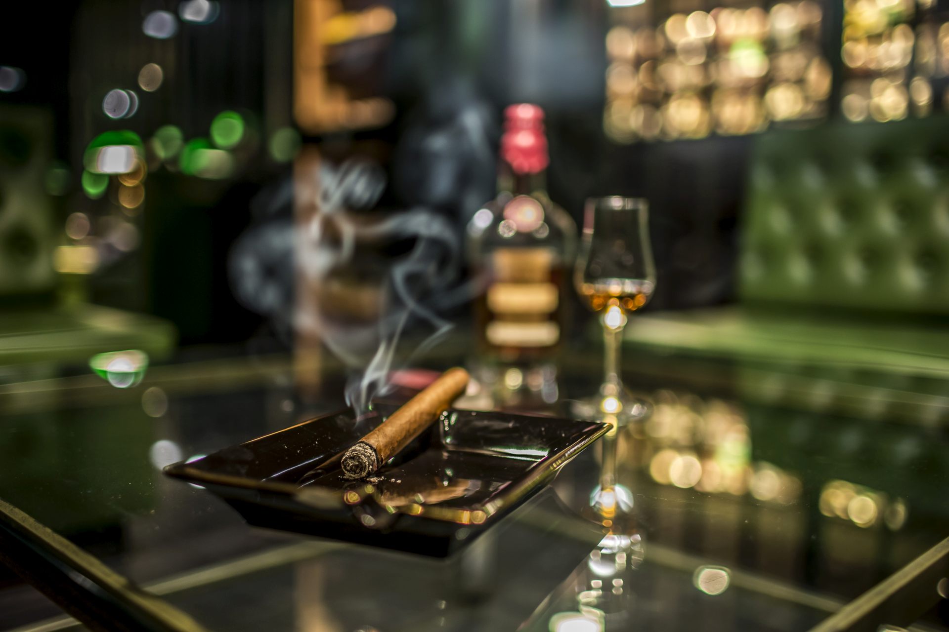 Mit Messbecher und Löffel im Jigger & Spoon - Gastrosofie